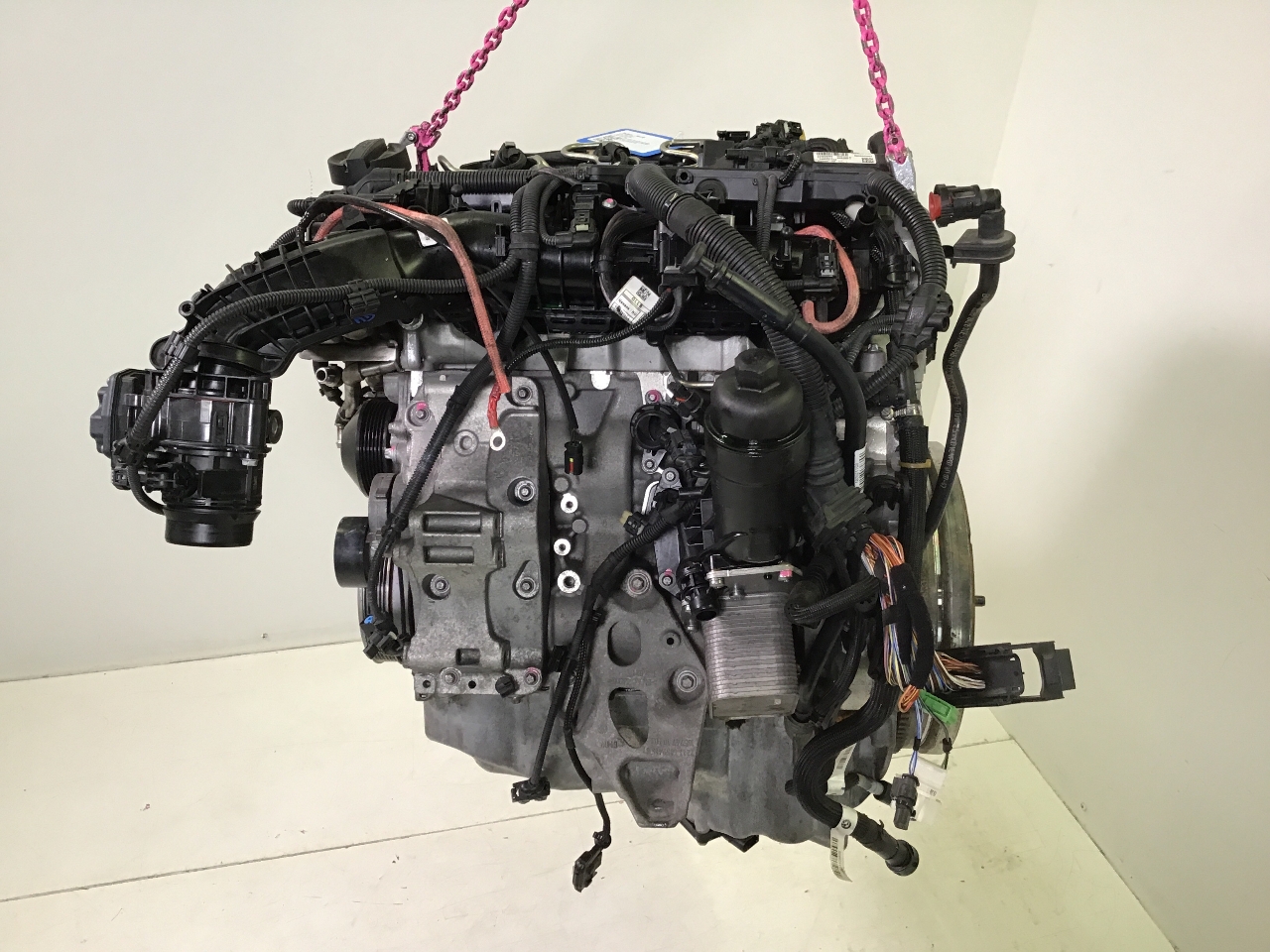 BMW 3 (F30, F80) Engine 2448624 14880843 - Used parts online - 3542723 ...